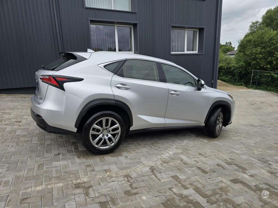 Grey Lexus NX 300h 2016 in Telschi, with an engine capacity of 2.50 L and mileage of 119 thousand km for 17599 €, photo 7 on AUTOMOTO.COM.LV