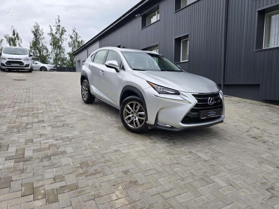 Grey Lexus NX 300h 2016 in Telschi, with an engine capacity of 2.50 L and mileage of 119 thousand km for 17599 €, photo 18 on AUTOMOTO.COM.LV