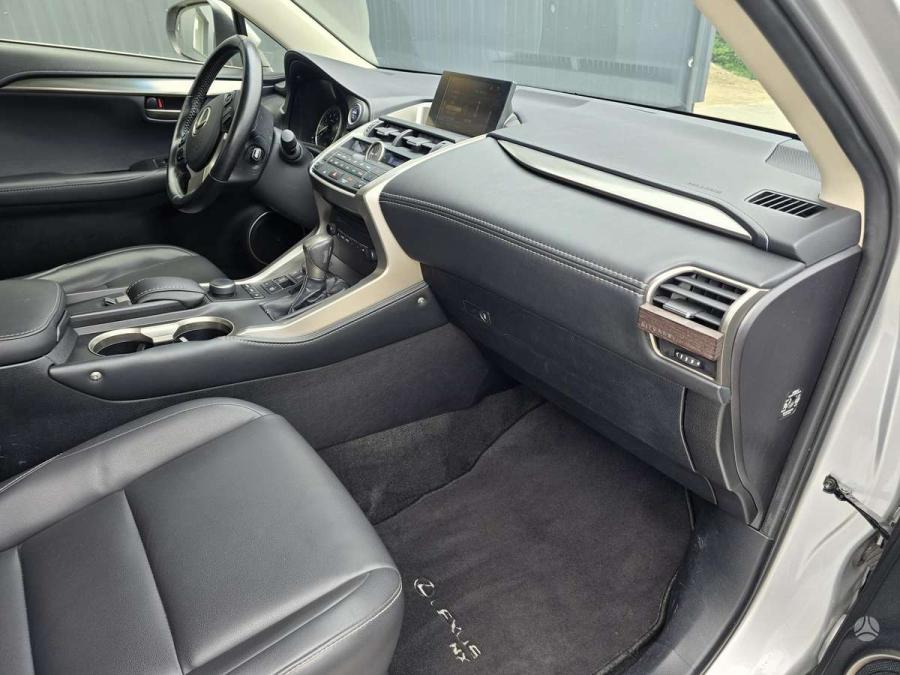 Grey Lexus NX 300h 2016 in Telschi, with an engine capacity of 2.50 L and mileage of 119 thousand km for 17599 €, photo 35 on AUTOMOTO.COM.LV