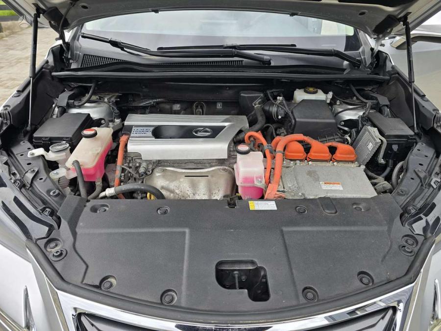 Grey Lexus NX 300h 2016 in Telschi, with an engine capacity of 2.50 L and mileage of 119 thousand km for 17599 €, photo 45 on AUTOMOTO.COM.LV
