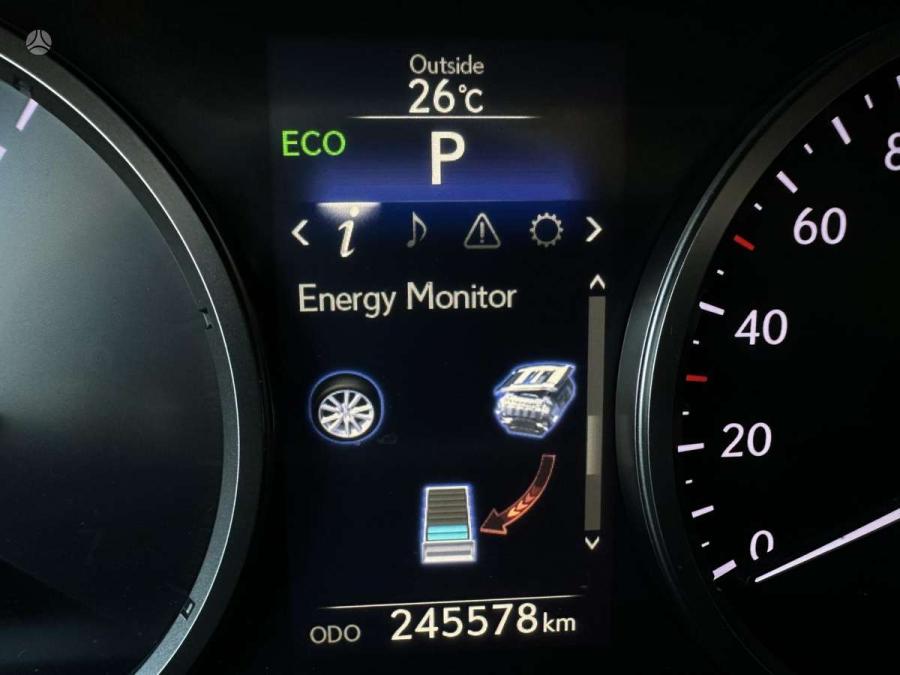 Pelēks Lexus NX 300h 2016 Viļņa, ar dzinēja tilpumu 2.50 L un nobraukumu 246 tūkst. km par 17550 €, foto 8 vietnē AUTOMOTO.COM.LV