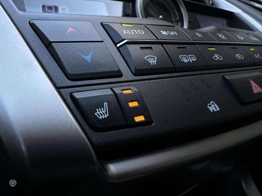 Pelēks Lexus NX 300h 2016 Viļņa, ar dzinēja tilpumu 2.50 L un nobraukumu 246 tūkst. km par 17550 €, foto 19 vietnē AUTOMOTO.COM.LV