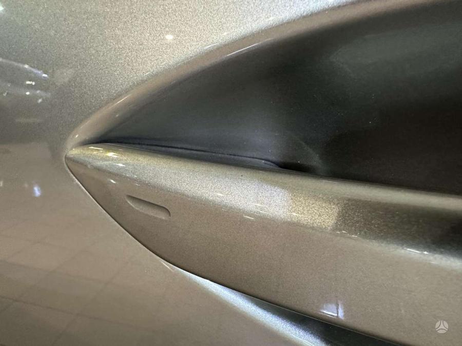 Pelēks Lexus NX 300h 2016 Viļņa, ar dzinēja tilpumu 2.50 L un nobraukumu 246 tūkst. km par 17550 €, foto 23 vietnē AUTOMOTO.COM.LV