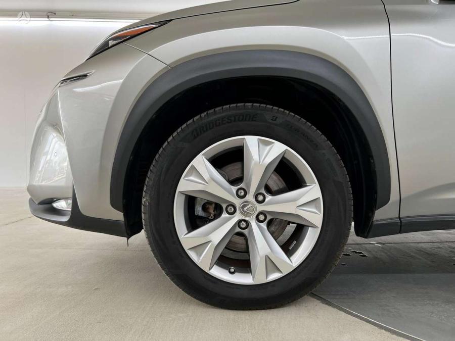 Серый Лексус NX 300h 2016 в Вильнюс, объемом двигателя 2.49 л и пробегом 109 тыс. км за 24900 €, фото 16 на AUTOMOTO.COM.LV
