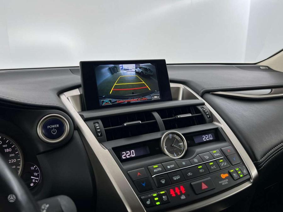Серый Лексус NX 300h 2016 в Вильнюс, объемом двигателя 2.49 л и пробегом 109 тыс. км за 24900 €, фото 23 на AUTOMOTO.COM.LV