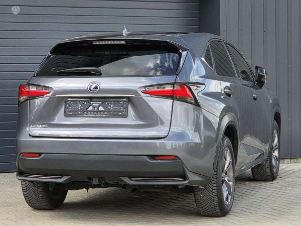 Pelēks Lexus NX 300h 2016 Kauņa, ar dzinēja tilpumu 2.50 L un nobraukumu 243 tūkst. km par 19999 €, foto 7 vietnē AUTOMOTO.COM.LV