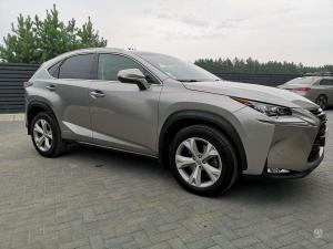 Grey Lexus NX 300h 2016 in Vilnius, with an engine capacity of 2.49 L and mileage of 223 thousand km for 18700 €, photo 4 on AUTOMOTO.COM.LV