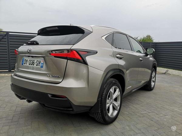 Grey Lexus NX 300h 2016 in Vilnius, with an engine capacity of 2.49 L and mileage of 223 thousand km for 18700 €, photo 5 on AUTOMOTO.COM.LV