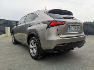Grey Lexus NX 300h 2016 in Vilnius, with an engine capacity of 2.49 L and mileage of 223 thousand km for 18700 €, photo 8 on AUTOMOTO.COM.LV