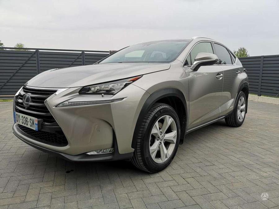 Grey Lexus NX 300h 2016 in Vilnius, with an engine capacity of 2.49 L and mileage of 223 thousand km for 18700 €, photo 12 on AUTOMOTO.COM.LV