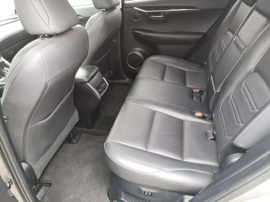 Grey Lexus NX 300h 2016 in Vilnius, with an engine capacity of 2.49 L and mileage of 223 thousand km for 18700 €, photo 18 on AUTOMOTO.COM.LV
