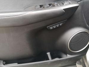 Grey Lexus NX 300h 2016 in Vilnius, with an engine capacity of 2.49 L and mileage of 223 thousand km for 18700 €, photo 26 on AUTOMOTO.COM.LV