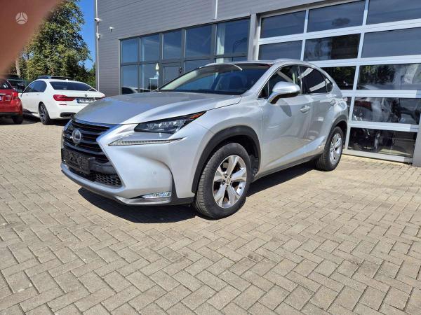 Grey Lexus NX 300h 2016 in Vilnius, with an engine capacity of 2.49 L and mileage of 270 thousand km for 18500 €, photo 2 on AUTOMOTO.COM.LV