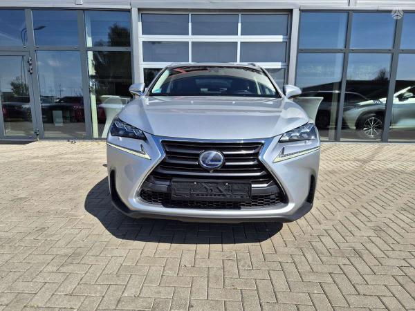 Grey Lexus NX 300h 2016 in Vilnius, with an engine capacity of 2.49 L and mileage of 270 thousand km for 18500 €, photo 3 on AUTOMOTO.COM.LV