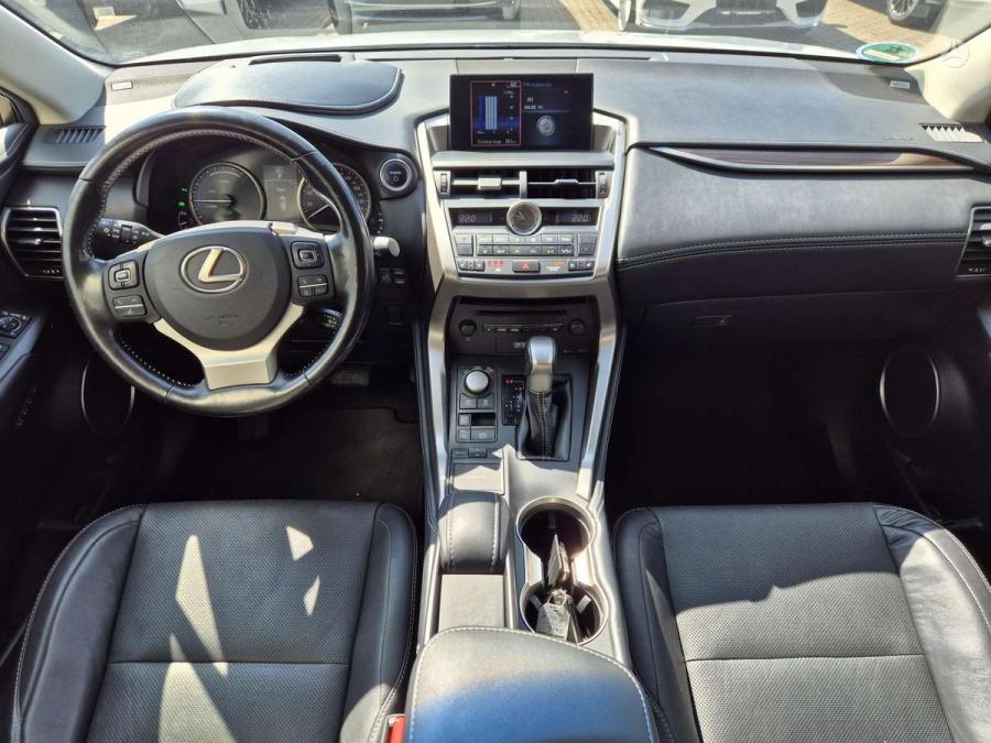 Pelēks Lexus NX 300h 2016 Viļņa, ar dzinēja tilpumu 2.49 L un nobraukumu 270 tūkst. km par 18500 €, foto 14 vietnē AUTOMOTO.COM.LV