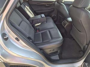 Pelēks Lexus NX 300h 2016 Viļņa, ar dzinēja tilpumu 2.49 L un nobraukumu 270 tūkst. km par 18500 €, foto 20 vietnē AUTOMOTO.COM.LV