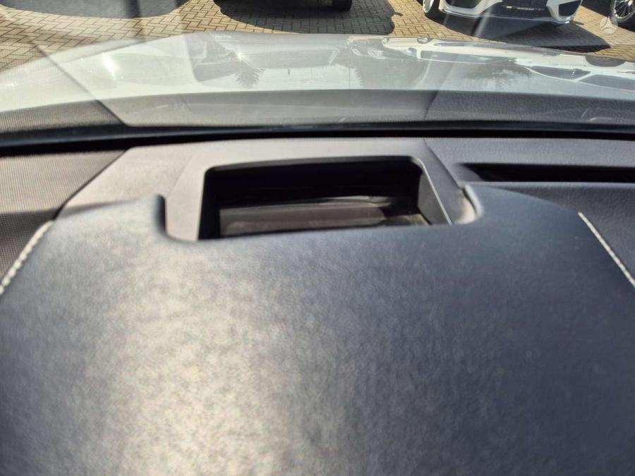 Pelēks Lexus NX 300h 2016 Viļņa, ar dzinēja tilpumu 2.49 L un nobraukumu 270 tūkst. km par 18500 €, foto 25 vietnē AUTOMOTO.COM.LV