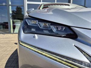 Pelēks Lexus NX 300h 2016 Viļņa, ar dzinēja tilpumu 2.49 L un nobraukumu 270 tūkst. km par 18500 €, foto 32 vietnē AUTOMOTO.COM.LV