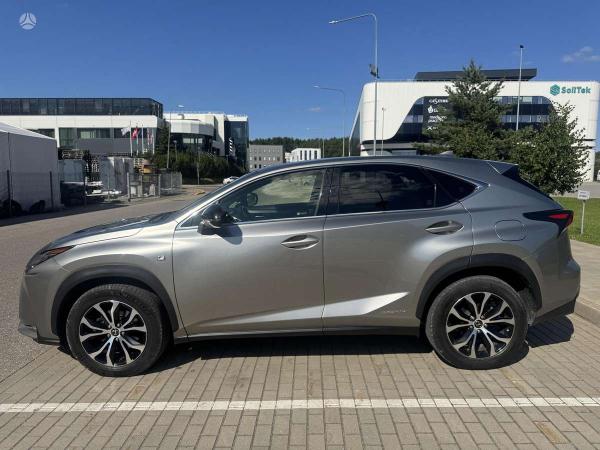 Grey Lexus NX 300h 2016 in Vilnius, with an engine capacity of 2.49 L and mileage of 153 thousand km for 23000 €, photo 3 on AUTOMOTO.COM.LV