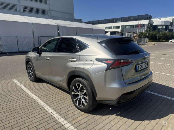 Grey Lexus NX 300h 2016 in Vilnius, with an engine capacity of 2.49 L and mileage of 153 thousand km for 23000 €, photo 4 on AUTOMOTO.COM.LV