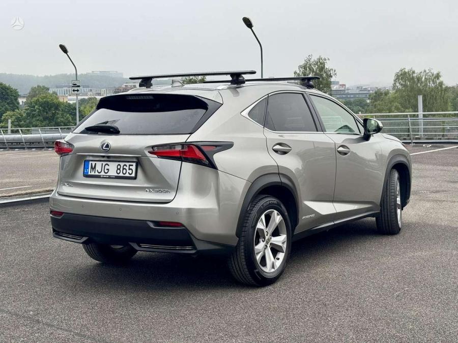 Серый Лексус NX 300h 2016 в Вильнюс, объемом двигателя 2.49 л и пробегом 225 тыс. км за 21500 €, фото 9 на AUTOMOTO.COM.LV