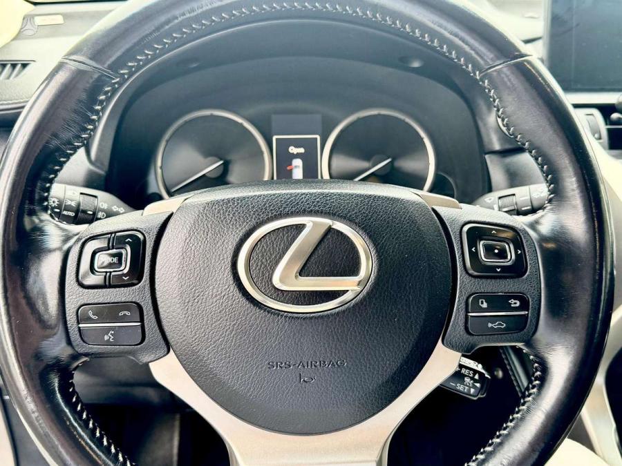 Серый Лексус NX 300h 2016 в Вильнюс, объемом двигателя 2.49 л и пробегом 225 тыс. км за 21500 €, фото 16 на AUTOMOTO.COM.LV