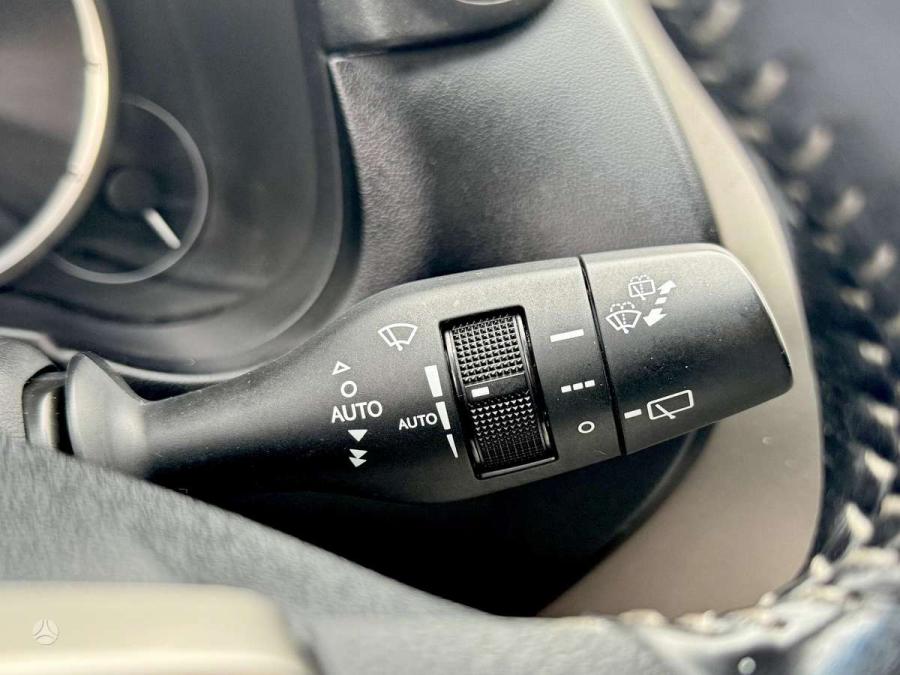 Серый Лексус NX 300h 2016 в Вильнюс, объемом двигателя 2.49 л и пробегом 225 тыс. км за 21500 €, фото 19 на AUTOMOTO.COM.LV