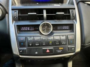 Серый Лексус NX 300h 2016 в Рокишкис, объемом двигателя 2.49 л и пробегом 940 тыс. км за 9950 €, фото 22 на AUTOMOTO.COM.LV