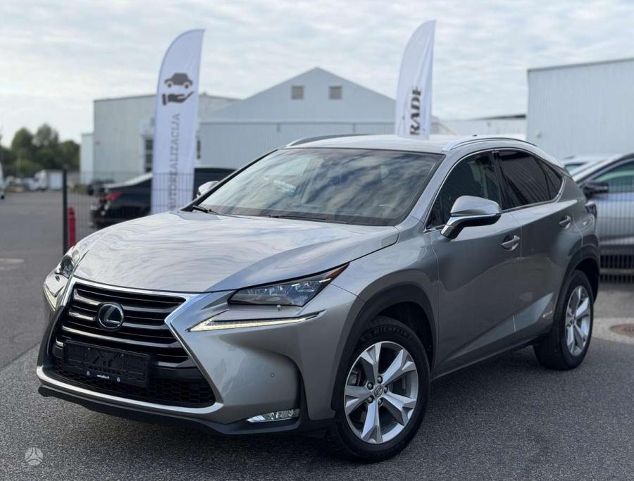 Grey Lexus NX 300h 2016 in Vilnius, with an engine capacity of 2.50 L and mileage of 287 thousand km for 17700 €, photo 1 on AUTOMOTO.COM.LV