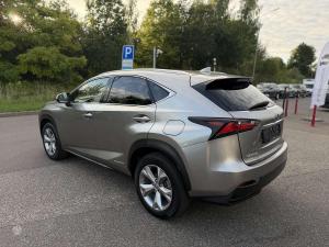Grey Lexus NX 300h 2016 in Vilnius, with an engine capacity of 2.50 L and mileage of 287 thousand km for 17700 €, photo 7 on AUTOMOTO.COM.LV