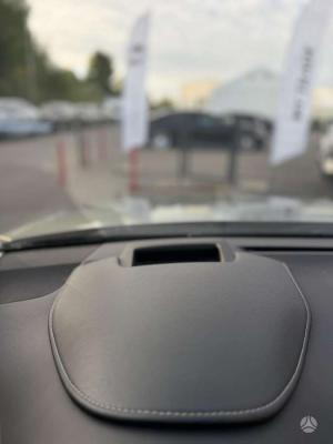 Grey Lexus NX 300h 2016 in Vilnius, with an engine capacity of 2.50 L and mileage of 287 thousand km for 17700 €, photo 20 on AUTOMOTO.COM.LV
