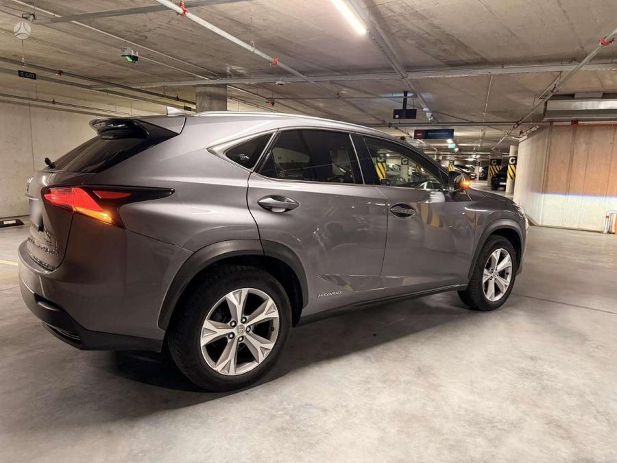 Pelēks Lexus NX 300h 2016 Kauņa, ar dzinēja tilpumu 2.49 L un nobraukumu 181 tūkst. km par 20500 €, foto 10 vietnē AUTOMOTO.COM.LV