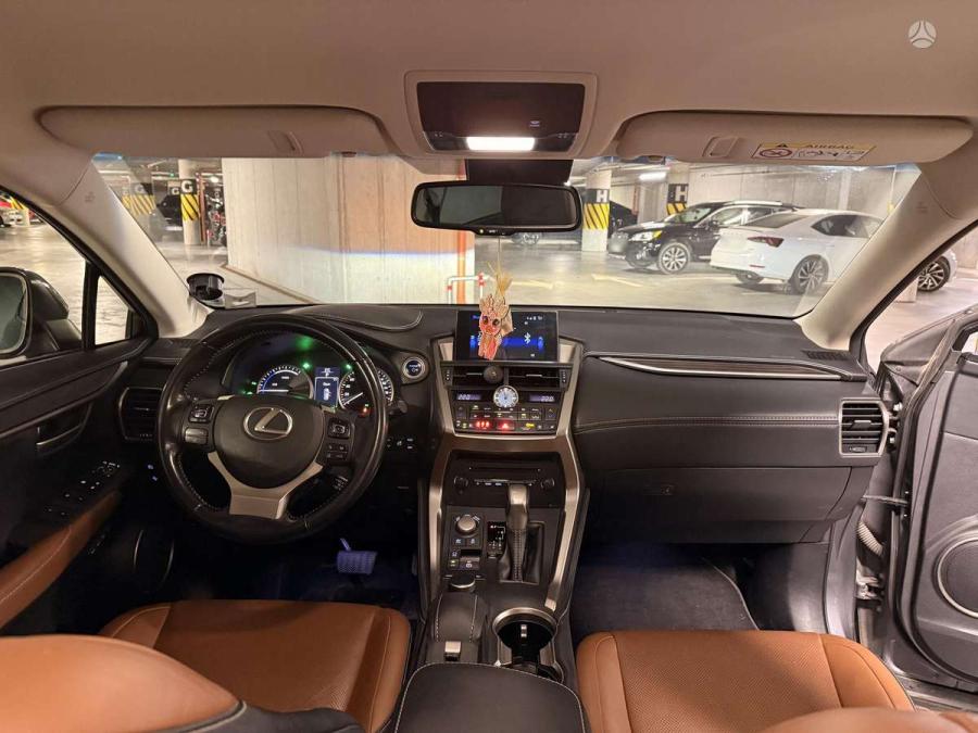 Pelēks Lexus NX 300h 2016 Kauņa, ar dzinēja tilpumu 2.49 L un nobraukumu 181 tūkst. km par 20500 €, foto 15 vietnē AUTOMOTO.COM.LV