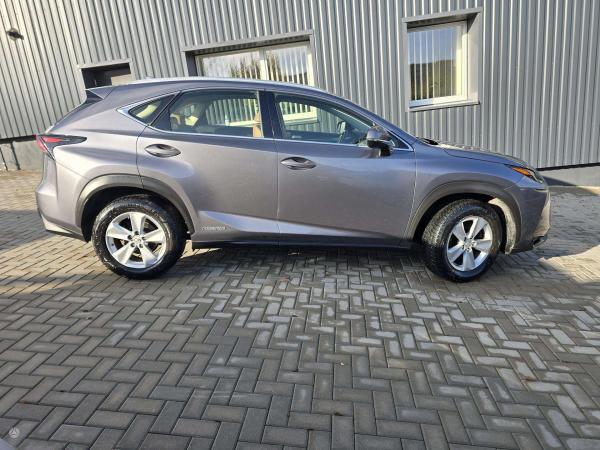 Lexus NX 300h 2016 Telšiai vietnē Pelēks Lexus NX 300h 2016 Telšiai, ar dzinēja tilpumu 2.50 L un nobraukumu 202 tūkst. km par 16499 €, foto 9 vietnē AUTOMOTO.COM.LV