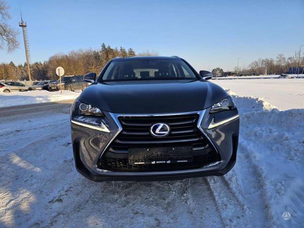 Pelēks Lexus NX 300h 2017 Kauņa, ar dzinēja tilpumu 2.49 L un nobraukumu 162 tūkst. km par 19300 €, foto 2 vietnē AUTOMOTO.COM.LV