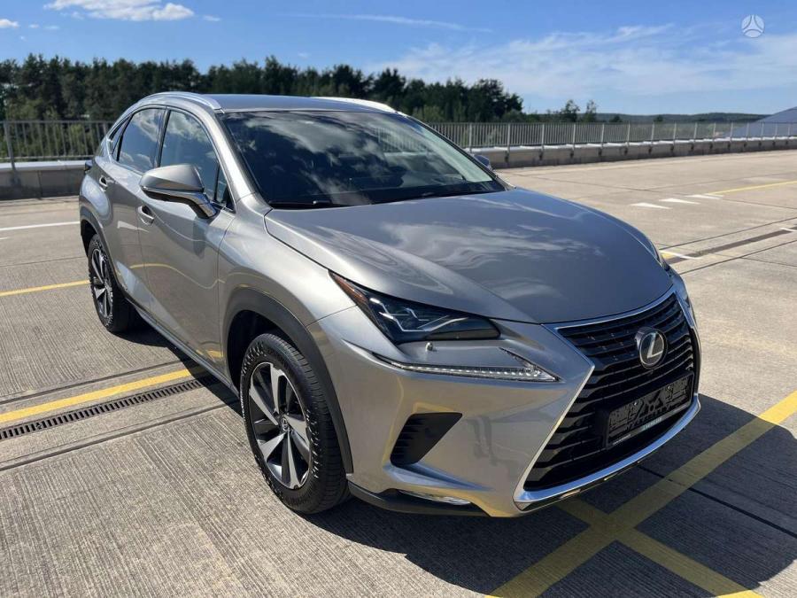 Pelēks Lexus NX 300h 2017 Viļņa, ar dzinēja tilpumu 2.49 L un nobraukumu 147 tūkst. km par 24999 €, foto 1 vietnē AUTOMOTO.COM.LV