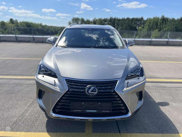 Серый Лексус NX 300h 2017 в Вильнюс, объемом двигателя 2.49 л и пробегом 147 тыс. км за 24999 €, фото 2 на AUTOMOTO.COM.LV