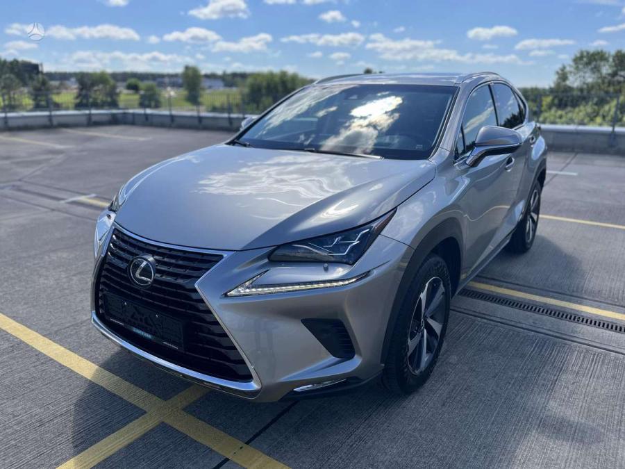 Pelēks Lexus NX 300h 2017 Viļņa, ar dzinēja tilpumu 2.49 L un nobraukumu 147 tūkst. km par 24999 €, foto 4 vietnē AUTOMOTO.COM.LV