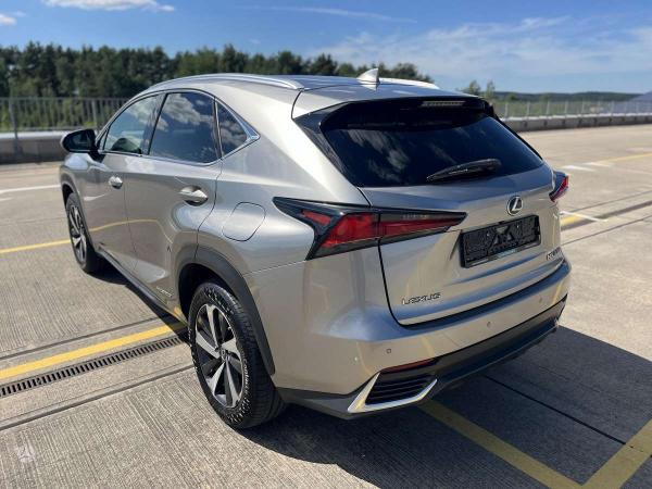 Серый Лексус NX 300h 2017 в Вильнюс, объемом двигателя 2.49 л и пробегом 147 тыс. км за 24999 €, фото 5 на AUTOMOTO.COM.LV