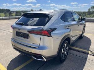 Pelēks Lexus NX 300h 2017 Viļņa, ar dzinēja tilpumu 2.49 L un nobraukumu 147 tūkst. km par 24999 €, foto 8 vietnē AUTOMOTO.COM.LV