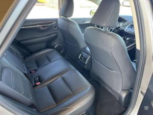 Pelēks Lexus NX 300h 2017 Viļņa, ar dzinēja tilpumu 2.49 L un nobraukumu 147 tūkst. km par 24999 €, foto 13 vietnē AUTOMOTO.COM.LV