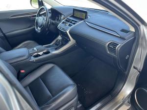 Pelēks Lexus NX 300h 2017 Viļņa, ar dzinēja tilpumu 2.49 L un nobraukumu 147 tūkst. km par 24999 €, foto 14 vietnē AUTOMOTO.COM.LV