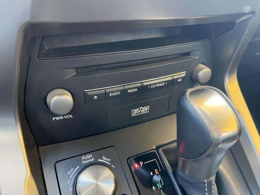 Pelēks Lexus NX 300h 2017 Viļņa, ar dzinēja tilpumu 2.49 L un nobraukumu 147 tūkst. km par 24999 €, foto 22 vietnē AUTOMOTO.COM.LV