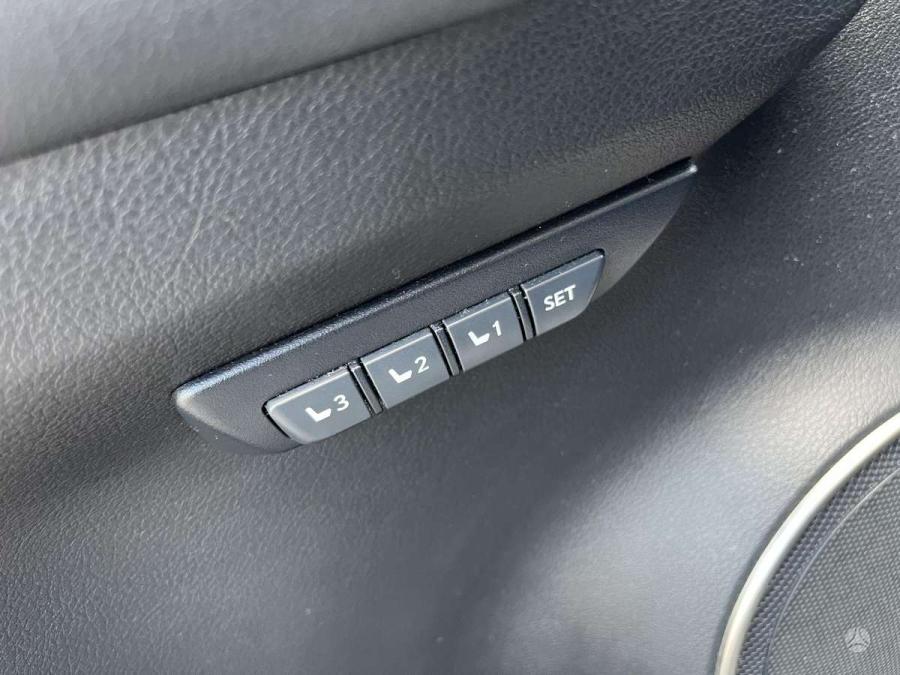 Pelēks Lexus NX 300h 2017 Viļņa, ar dzinēja tilpumu 2.49 L un nobraukumu 147 tūkst. km par 24999 €, foto 30 vietnē AUTOMOTO.COM.LV
