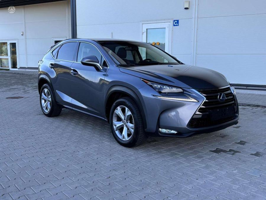 Серый Лексус NX 300h 2017 в Вильнюс, объемом двигателя 2.49 л и пробегом 198 тыс. км за 22700 €, фото 8 на AUTOMOTO.COM.LV