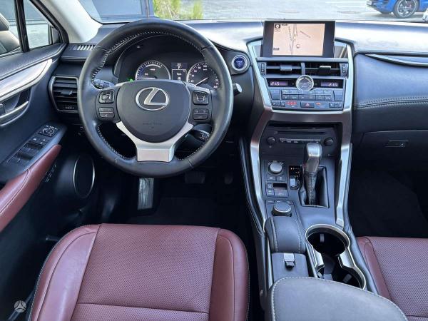 Pelēks Lexus NX 300h 2017 Viļņa, ar dzinēja tilpumu 2.49 L un nobraukumu 198 tūkst. km par 22700 €, foto 10 vietnē AUTOMOTO.COM.LV