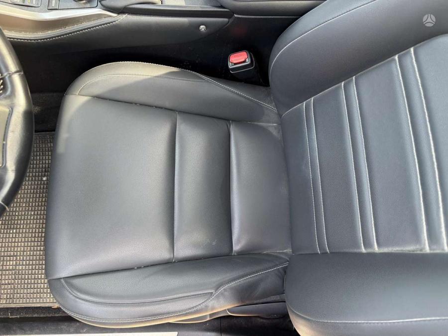 Pelēks Lexus NX 300h 2017 Šauļi, ar dzinēja tilpumu 2.49 L un nobraukumu 0 tūkst. km par 18200 €, foto 10 vietnē AUTOMOTO.COM.LV