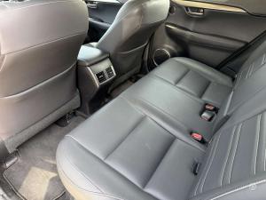 Pelēks Lexus NX 300h 2017 Šauļi, ar dzinēja tilpumu 2.49 L un nobraukumu 0 tūkst. km par 18200 €, foto 12 vietnē AUTOMOTO.COM.LV