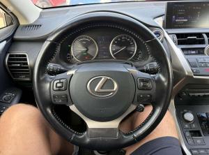 Pelēks Lexus NX 300h 2017 Šauļi, ar dzinēja tilpumu 2.49 L un nobraukumu 0 tūkst. km par 18200 €, foto 17 vietnē AUTOMOTO.COM.LV