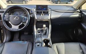 Серый Лексус NX 300h 2017 в Вильнюс, объемом двигателя 2.49 л и пробегом 136 тыс. км за 21500 €, фото 9 на AUTOMOTO.COM.LV